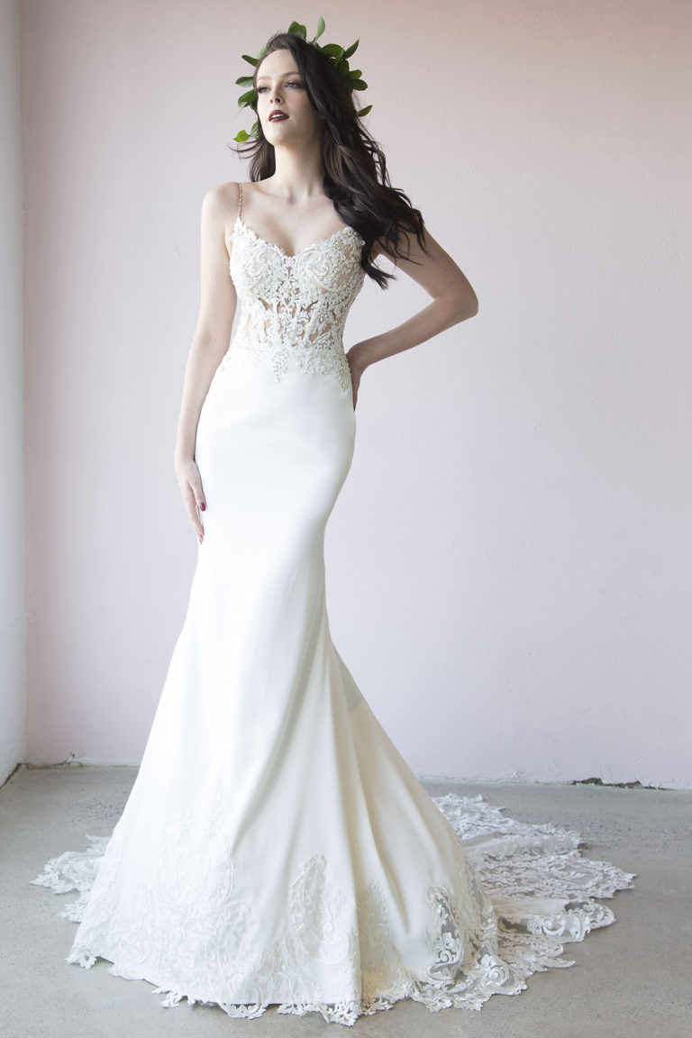 21846LB Travis-Reece – Laine Berry Bride